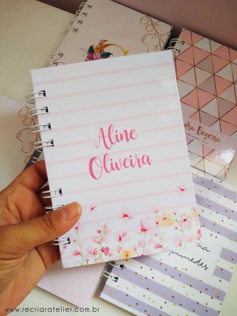 Mini caderno personalizado – Recriar Papelaria Artesanal