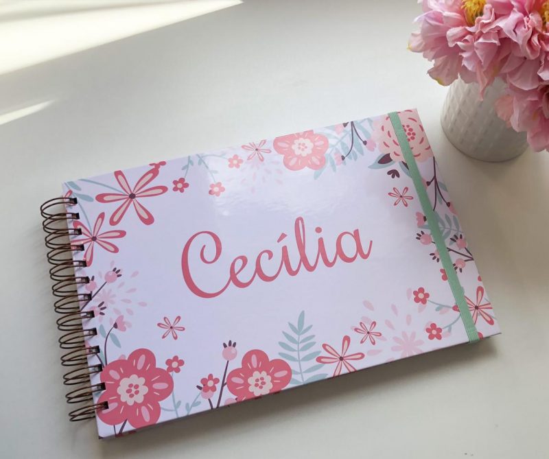 Livro do bebê personalizado (GRANDE) – Recriar Papelaria Artesanal